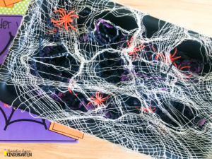 Free Halloween Math Centers for Kindergarten - Natalie Lynn Kindergarten